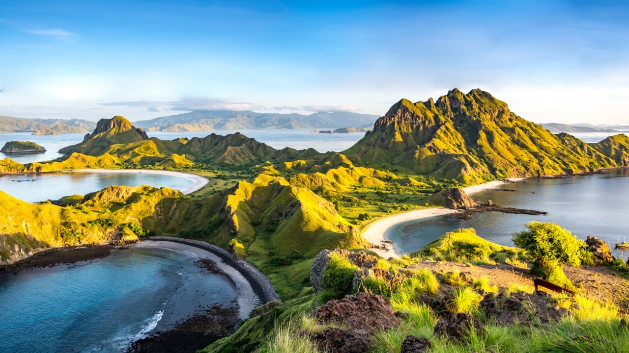 Padar Island Komodo National Park, Indonesia - Johnny Depp Case